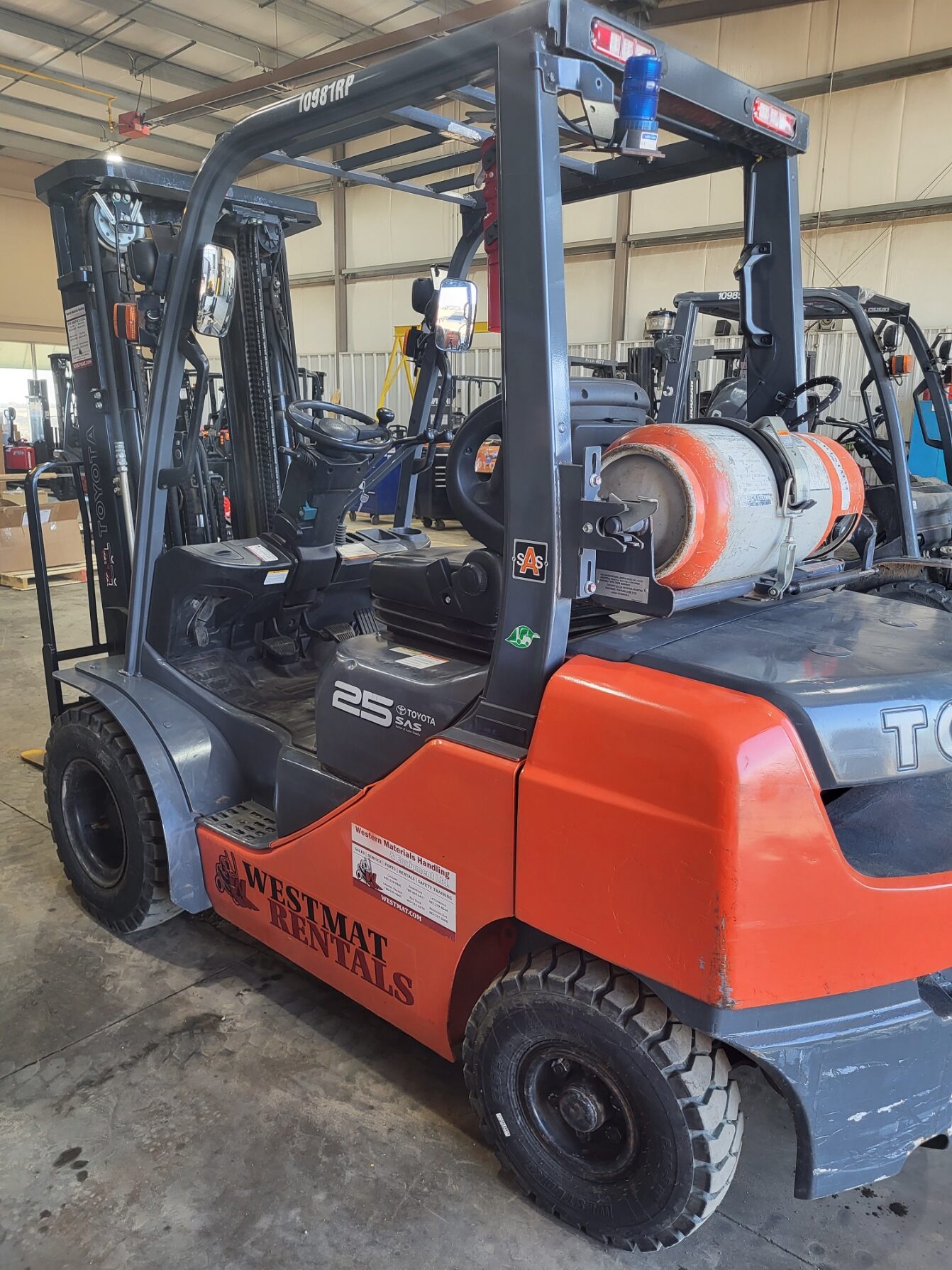 2014 TOYOTA 8FGU25 for sale | Western Materials