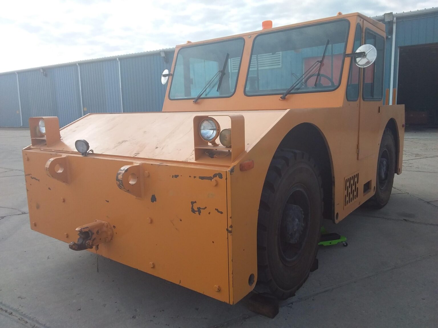 GROVE MB-2 AIRCRAFT TOW TRACTOR for sale | Western Materials